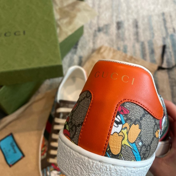 Gucci | Shoes | Gucci Disney X Gucci Donald Duck Ace Sneaker 657us ...